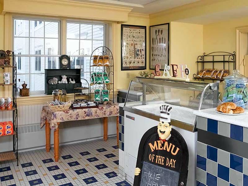 Independent Senior Living in Rye Brook NY | Atria Rye Brook