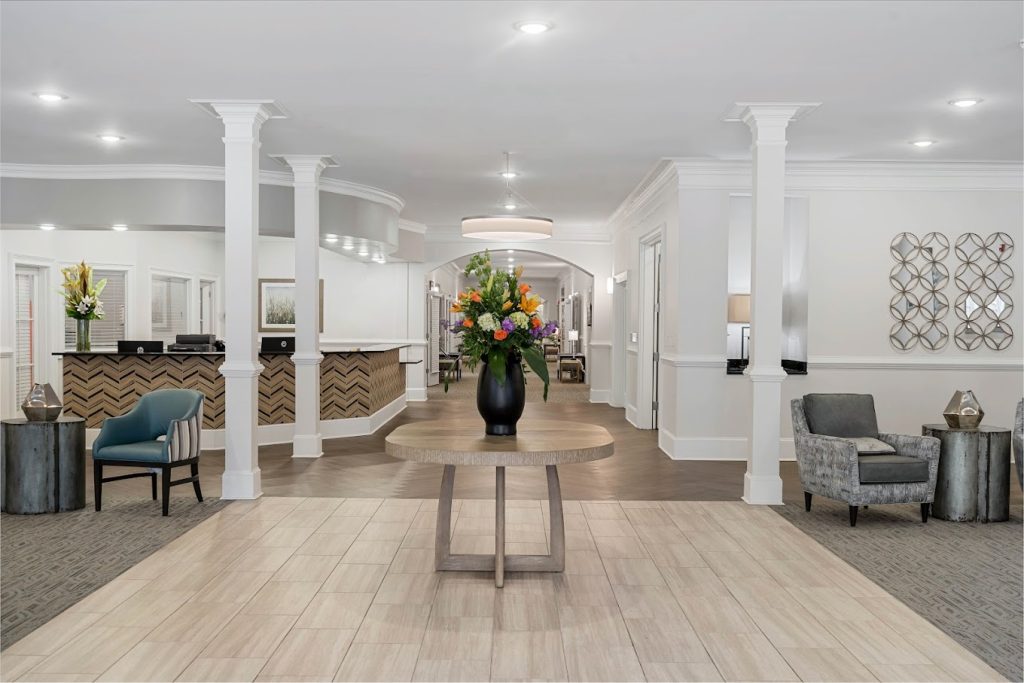 55+ Senior Apartments near Atlanta | The Mansions at Decatur